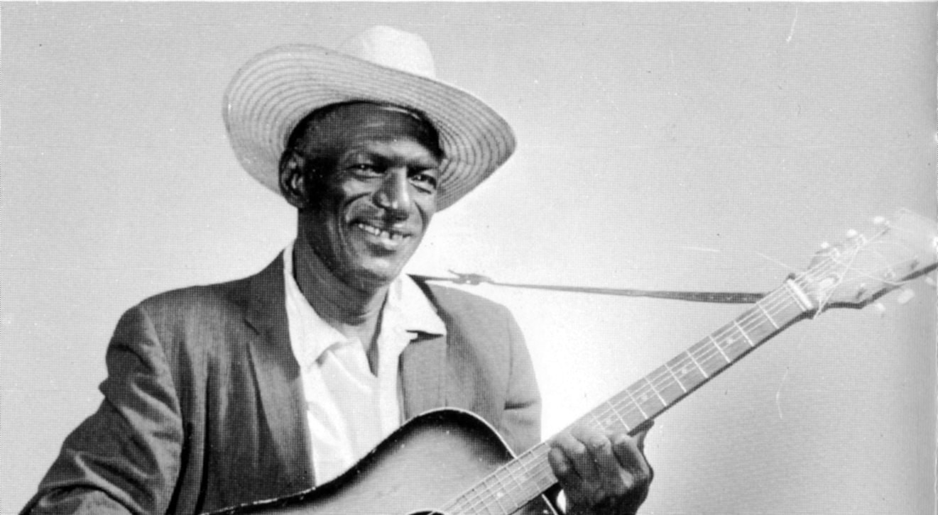 Joseph Spence and The Pinder Family: "I Bid You Goodnight"